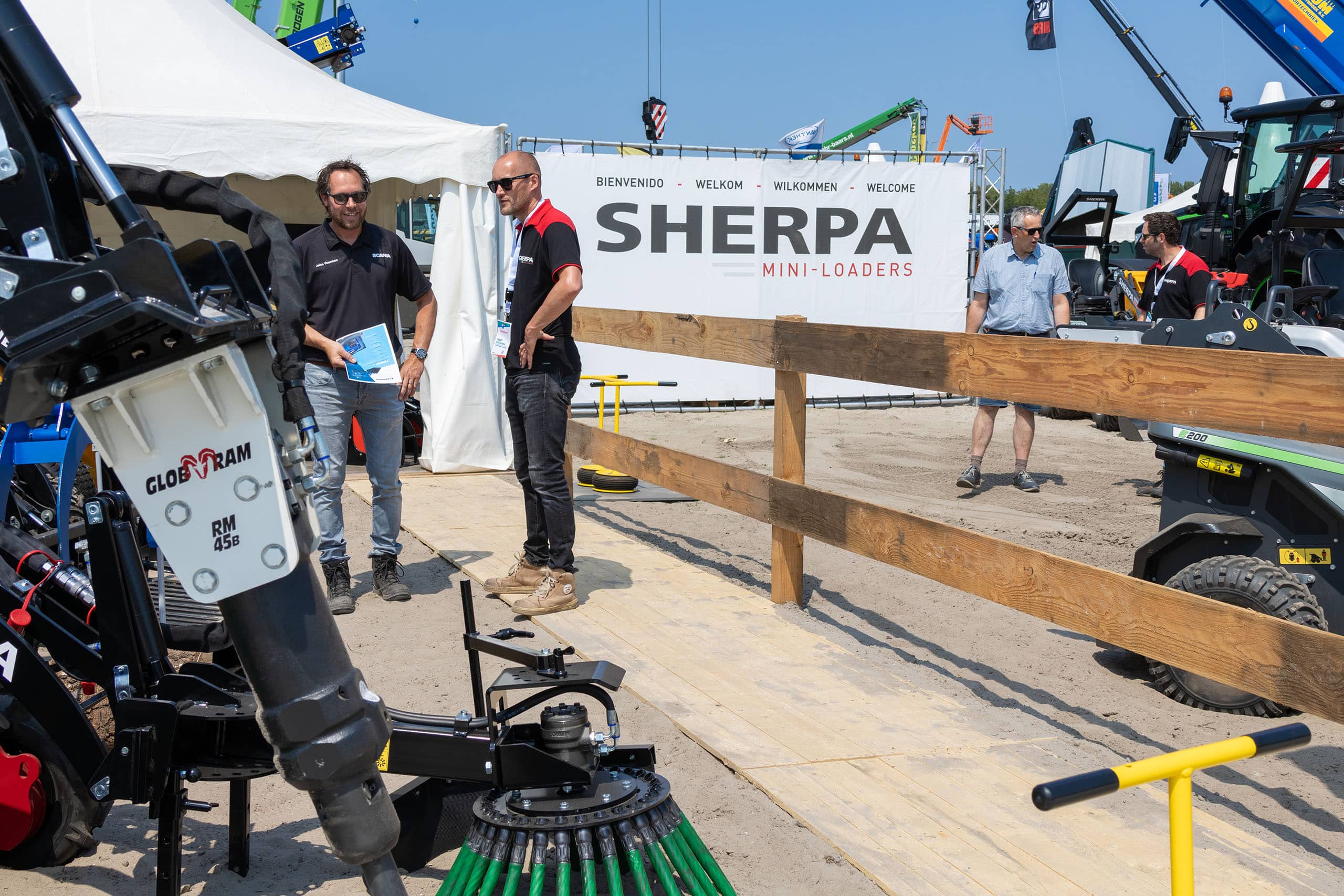 SHERPA op TKD 2023 - SHERPA mini-loaders